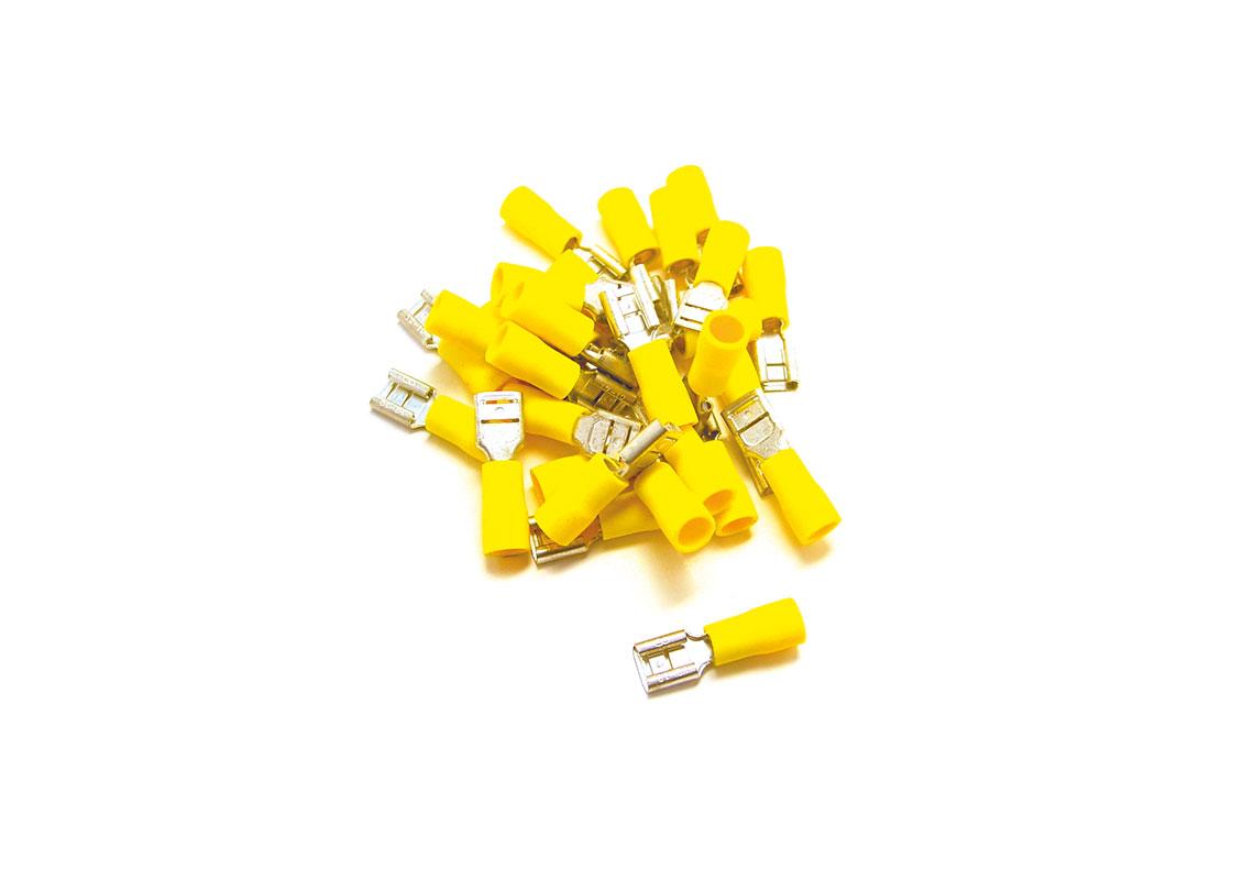 100 PRE-INSULATED FEMALE FLAT TERMINALS WITH YELLOW PVC SLEEVE - CABLE ...